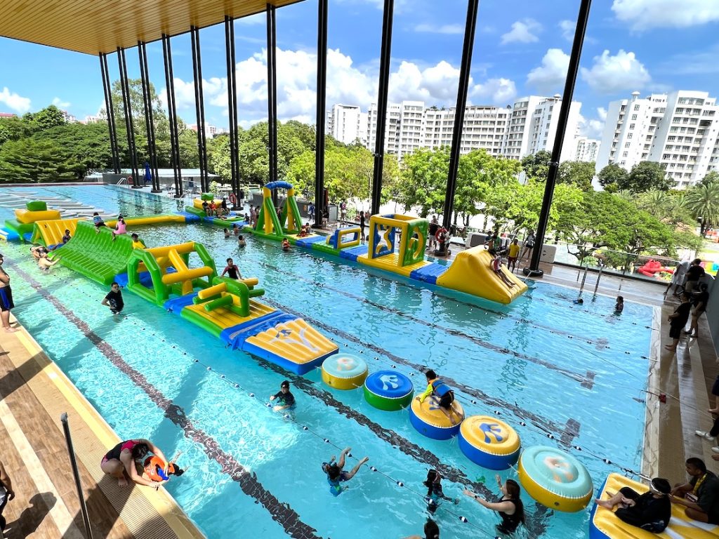Hydro Wipeout Water Obstacle Course Rental | Party People